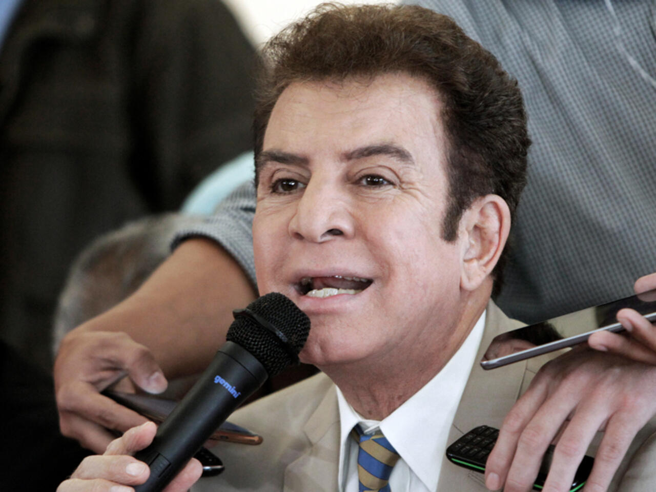 "Salvador Nasralla Presenta su Renuncia como Designado Presidencial en ...